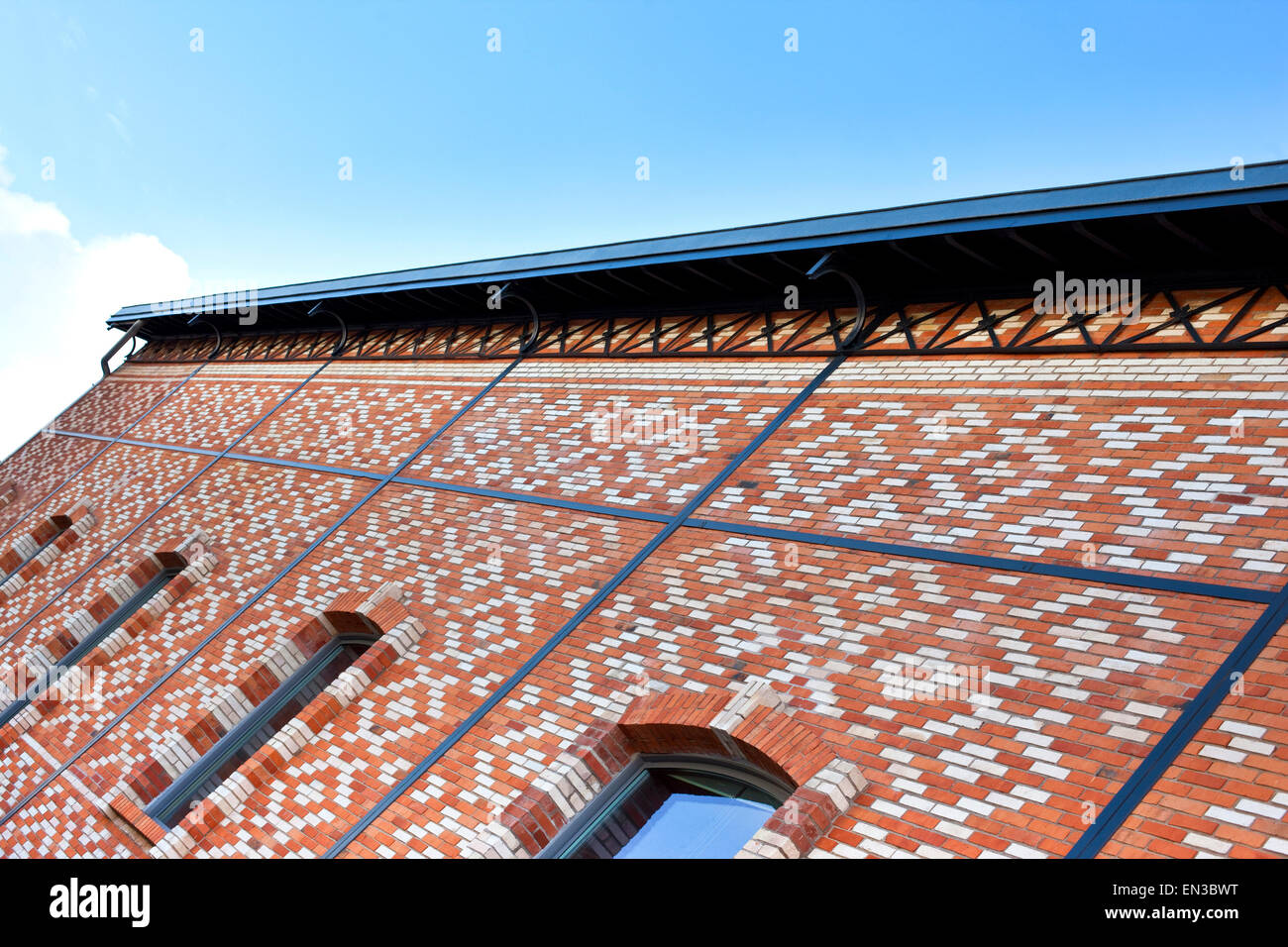 Facade of a brick building in Bordeaux, France Stock Photo - Alamy