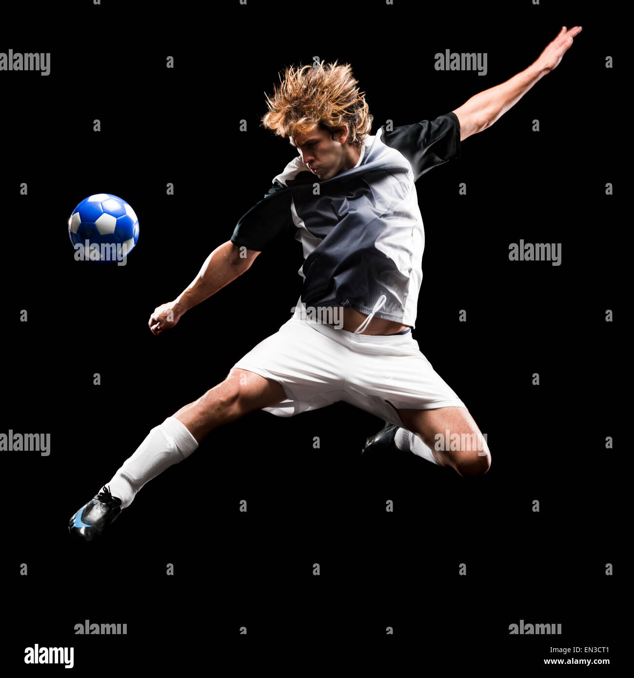 Soccer hi-res stock photography and images - Alamy
