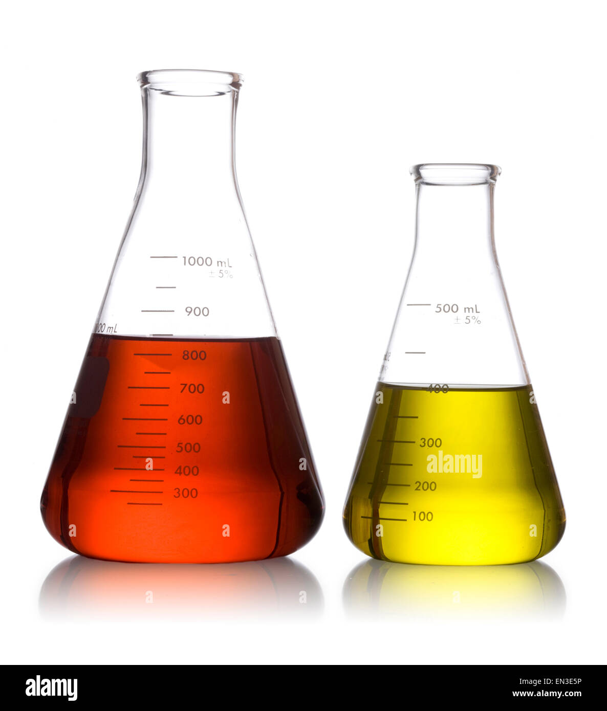 two erlenmeyer flasks full of liquid Stock Photo - Alamy