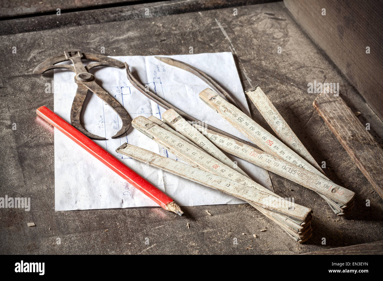 Carpenters rule hi-res stock photography and images - Alamy