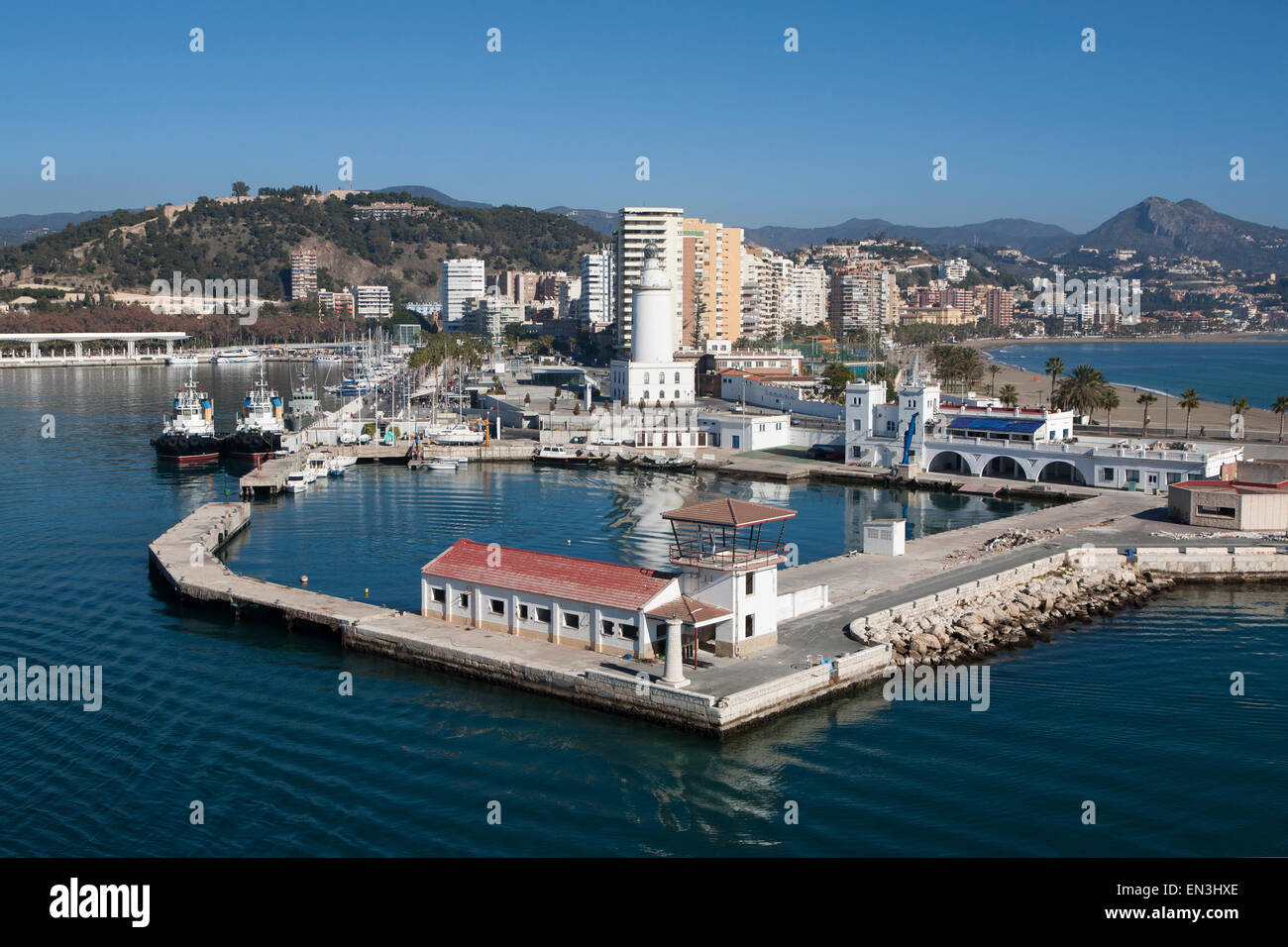Harbour docks hi-res stock photography and images - Alamy