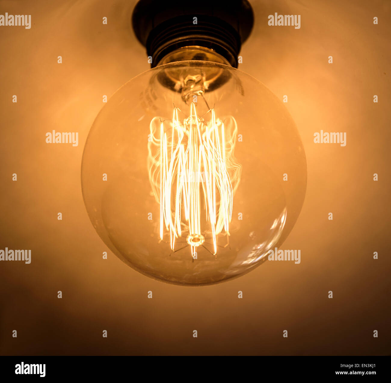 Old dusty light bulb Stock Photo - Alamy