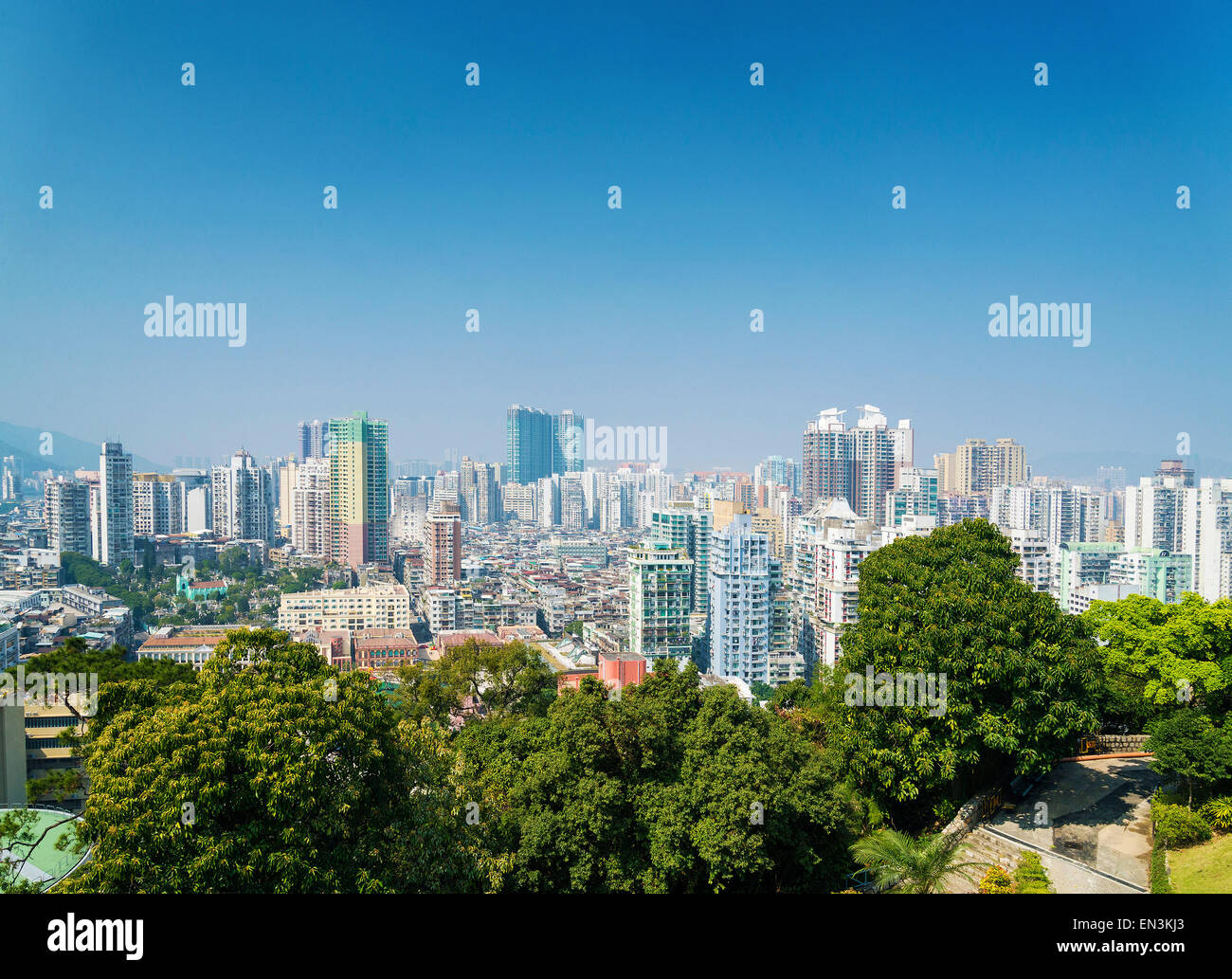 Residential blocks hi-res stock photography and images - Alamy