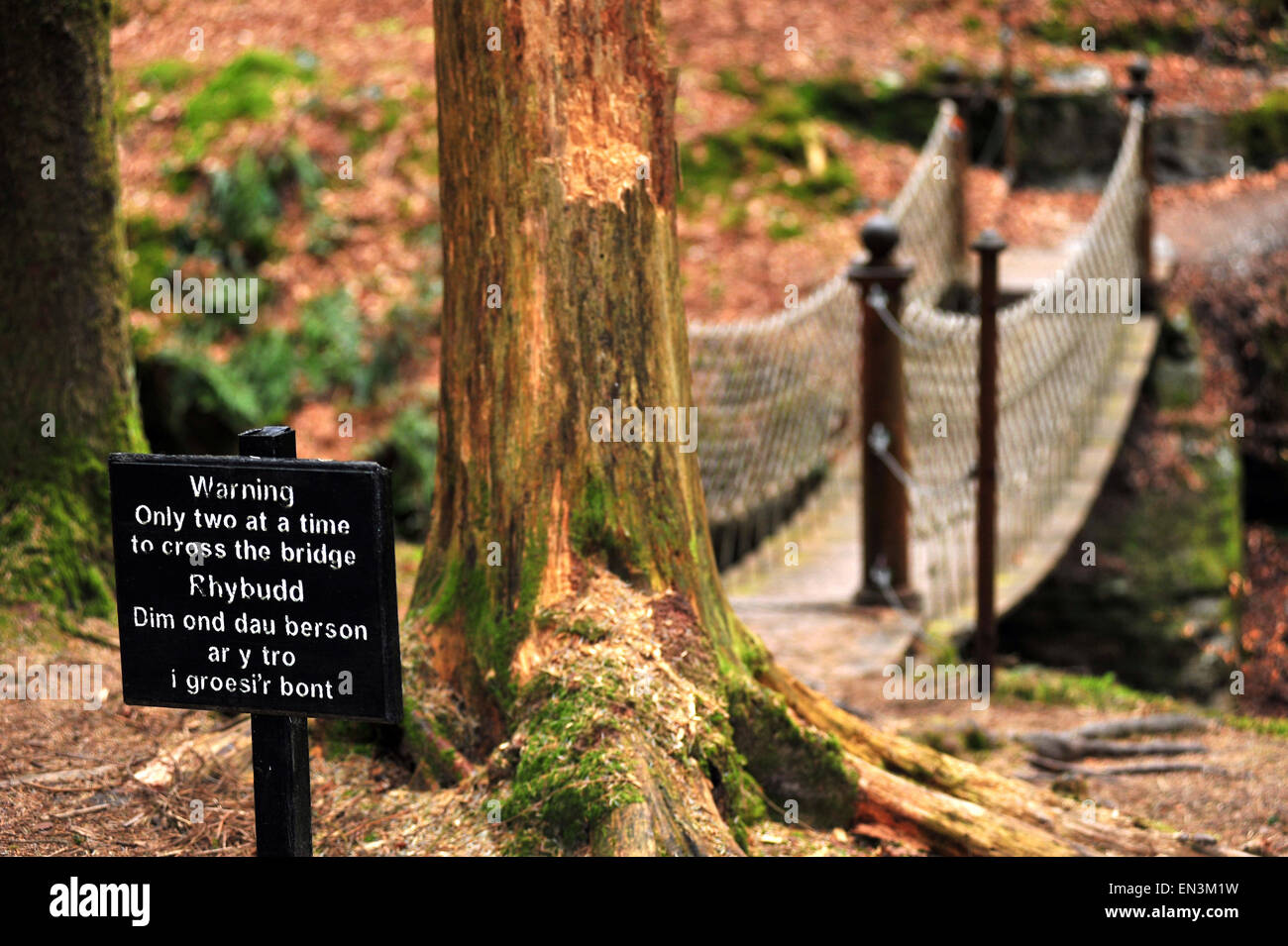 Rope Bridge Warning Sign High Resolution Stock Photography and Images ...