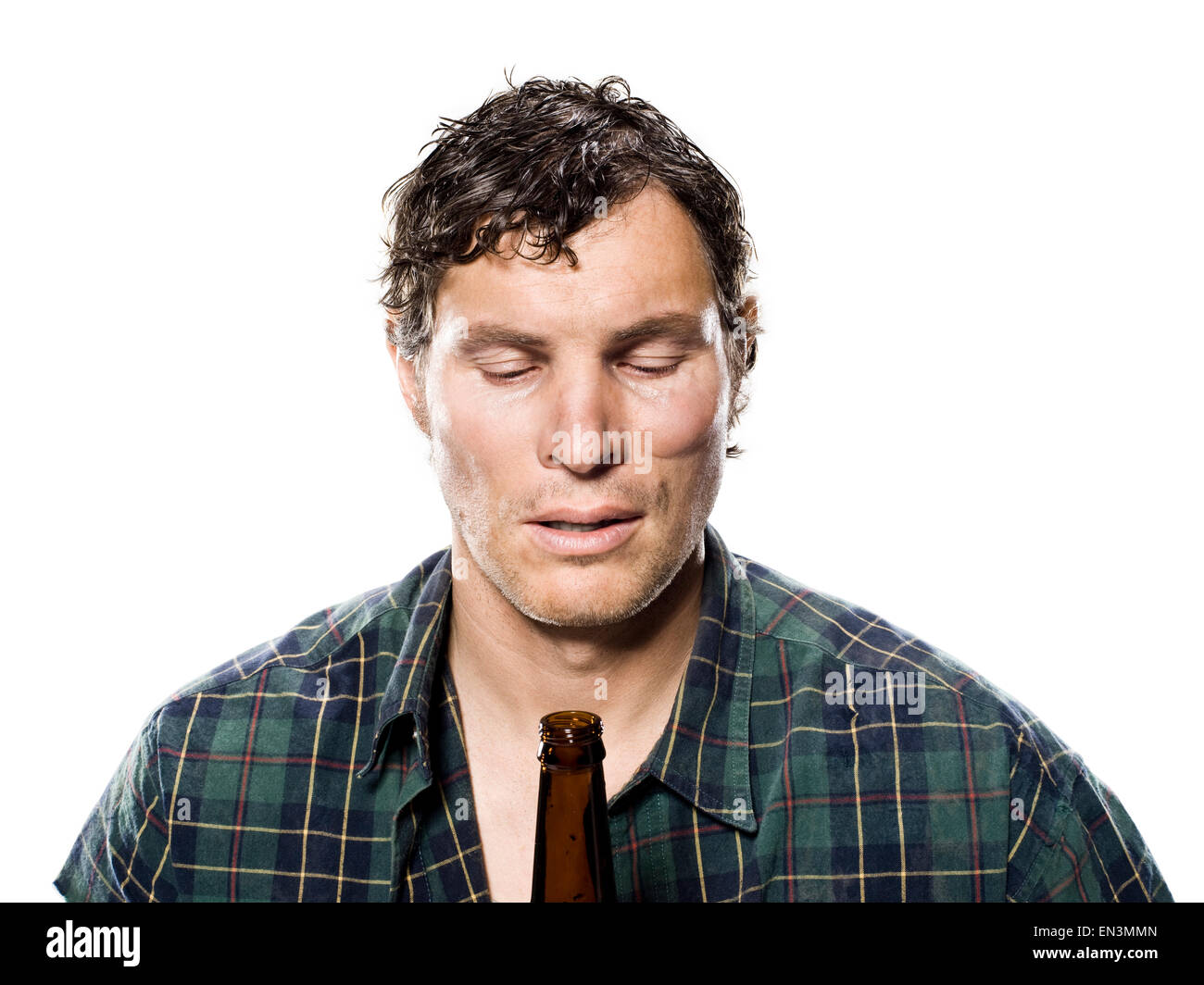 homeless man holding a beer bottle Stock Photo - Alamy