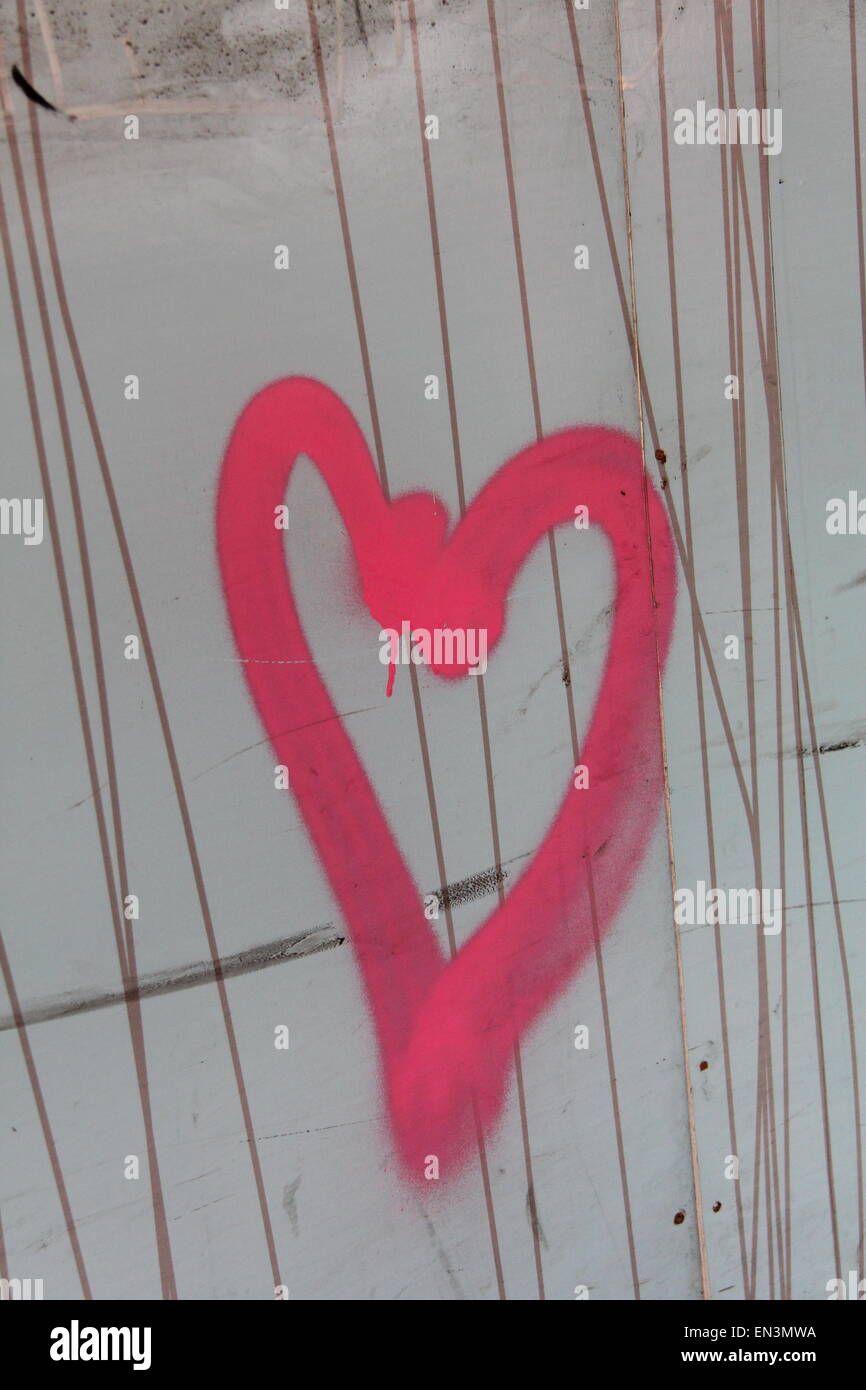 Spray painted heart Stock Photo - Alamy