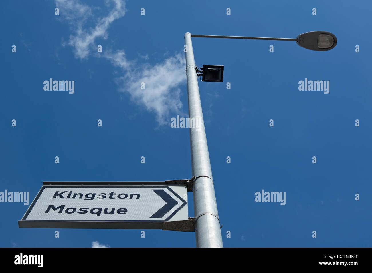 direction sign for kingston mosque, kingston upon thames, surrey ...