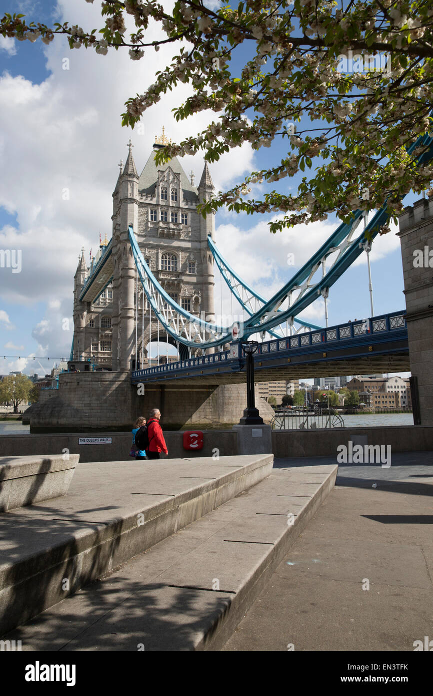 Sunshine over Tower Bridge in London Stock Photo - Alamy