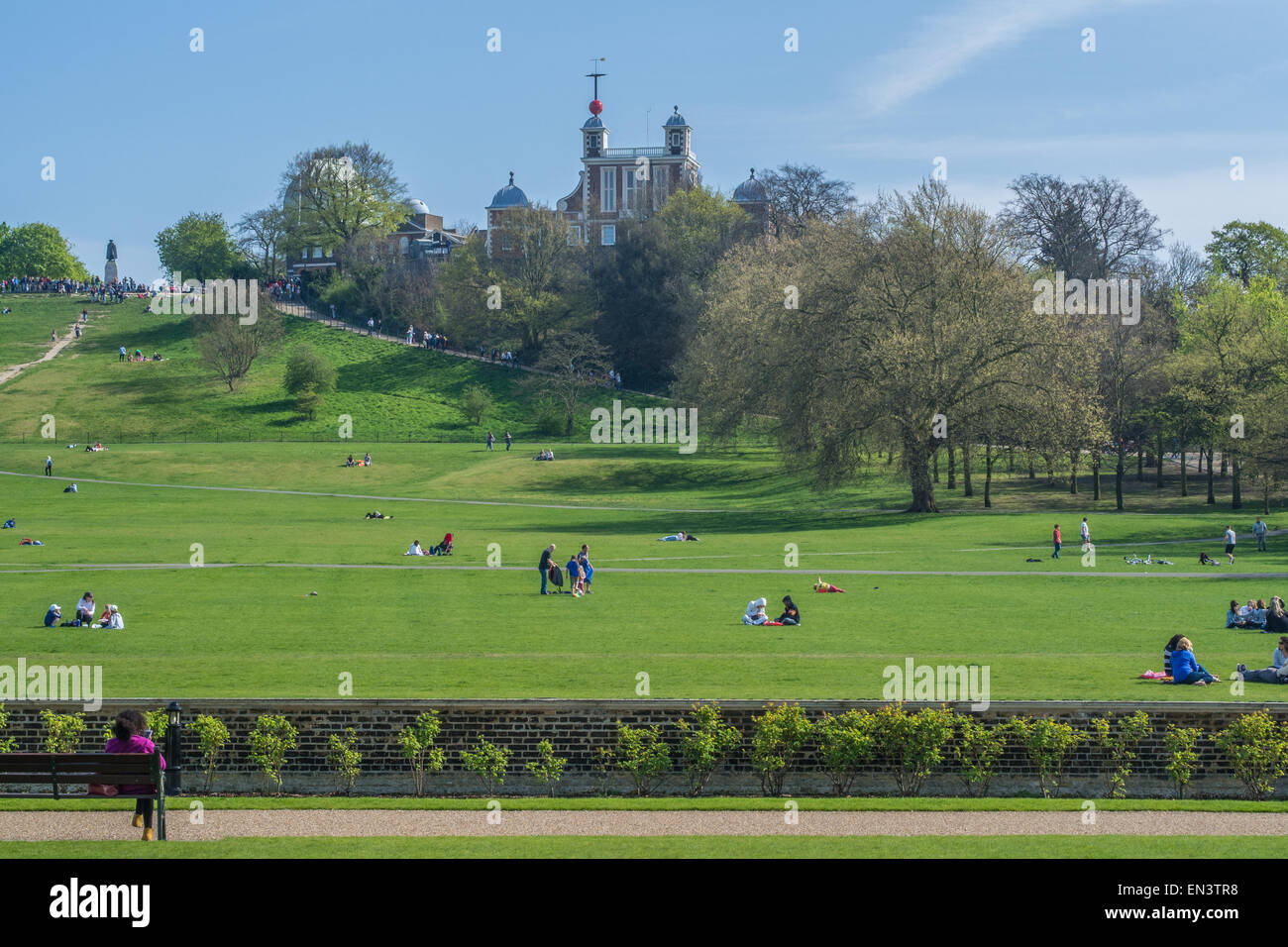 Greenwich Park with the Royal Observatory at the top of the picture ...