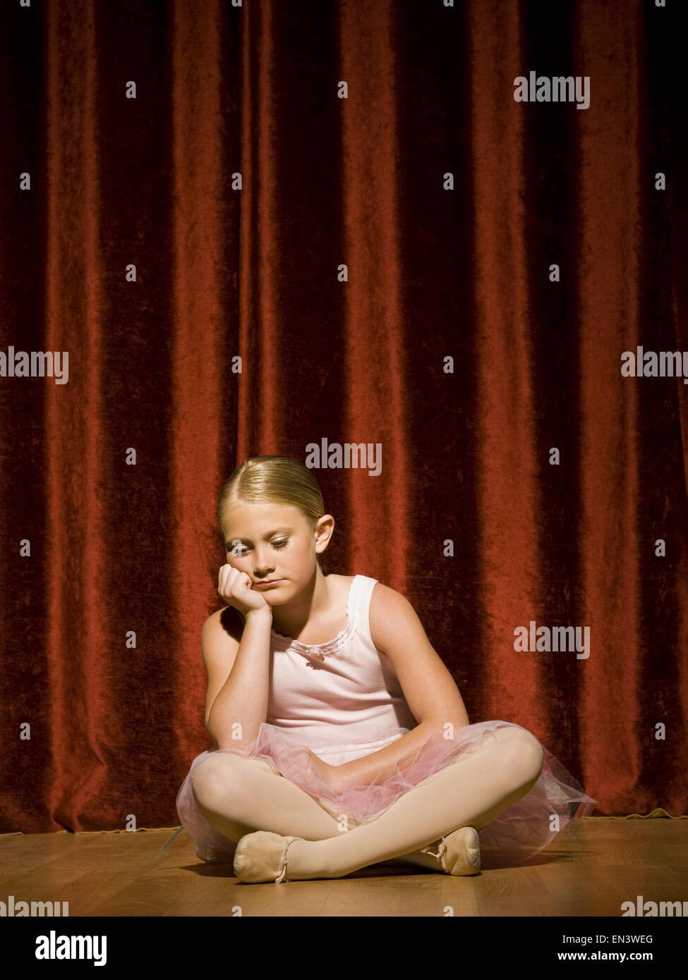 Ballerina stage hi-res stock photography and images - Alamy