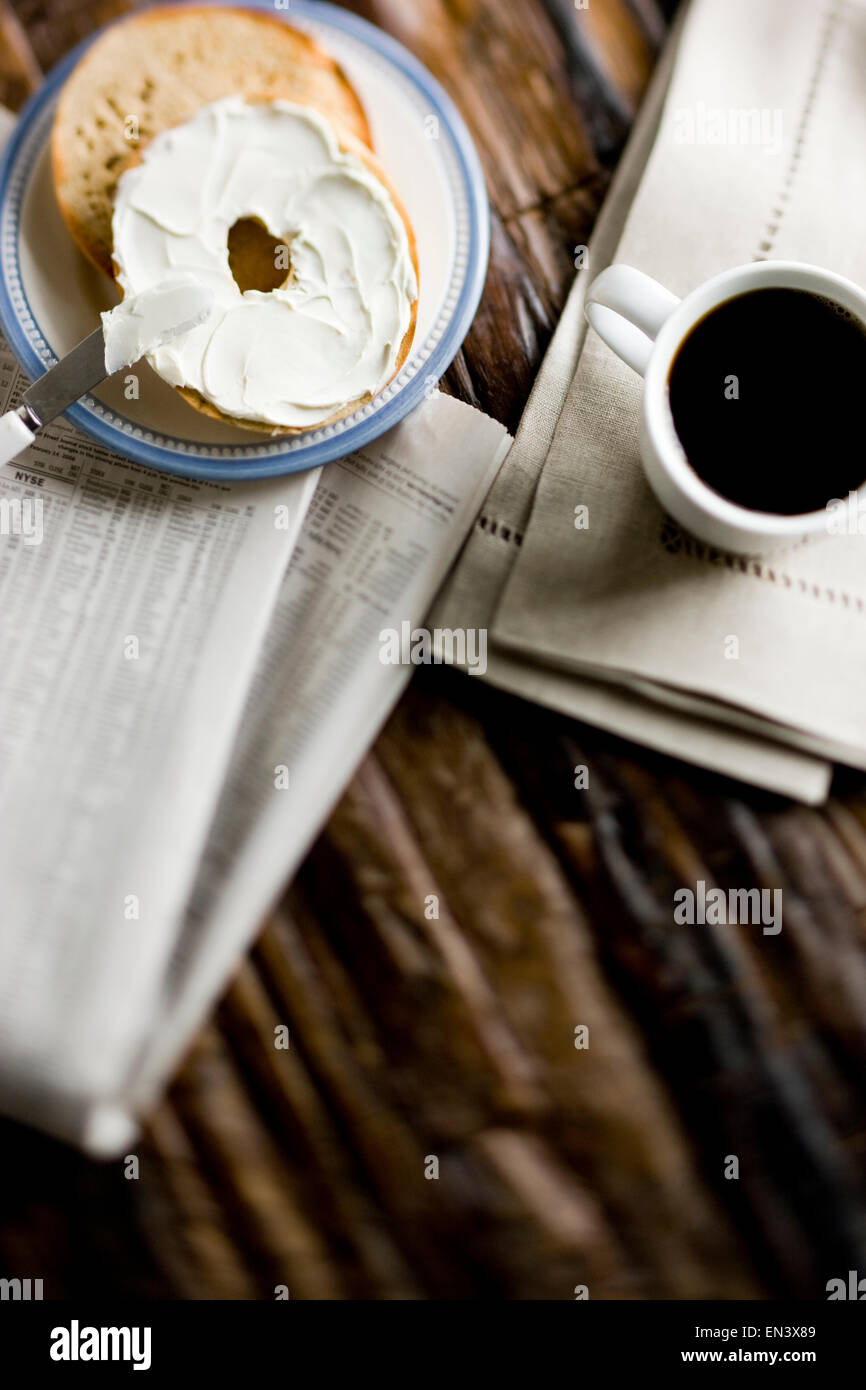 Bagel layout hi-res stock photography and images - Alamy