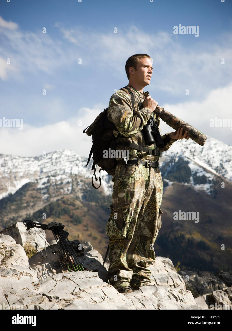 man hunting in the wilderness Stock Photo - Alamy