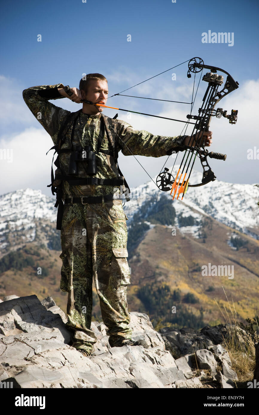 man hunting in the wilderness Stock Photo - Alamy