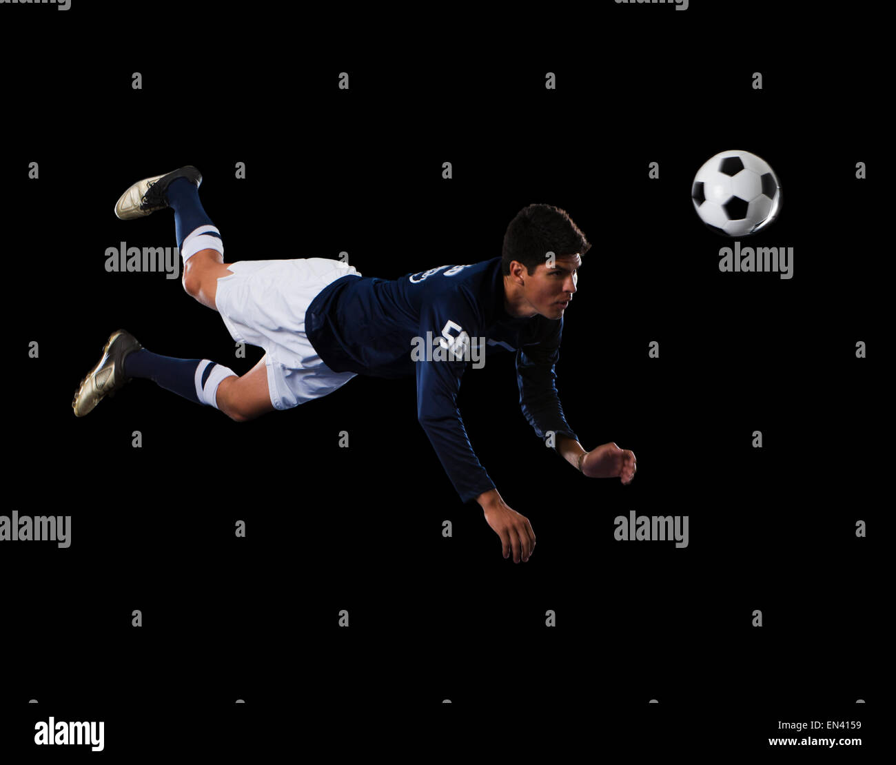 Soccer player header ball hi-res stock photography and images - Alamy
