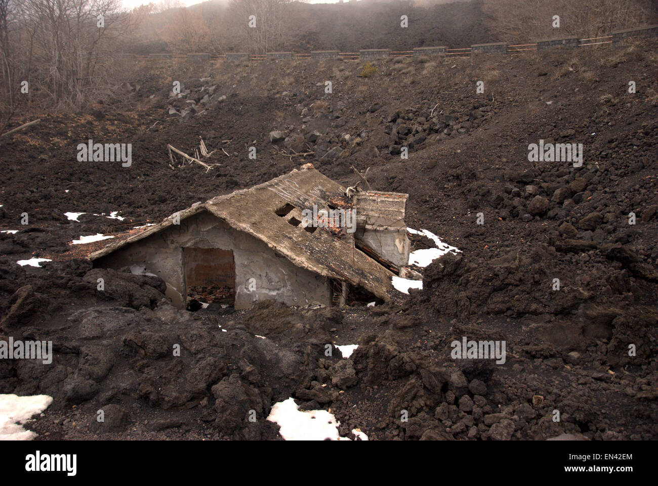 House destroyed by lava Stock Photo - Alamy