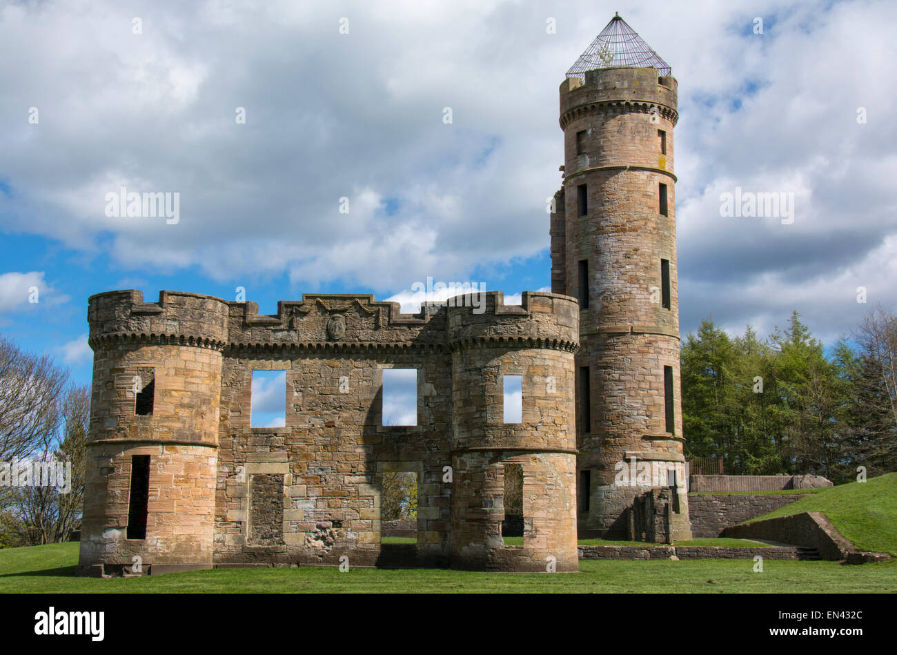 Elington Castle Ruin Stock Photo - Alamy