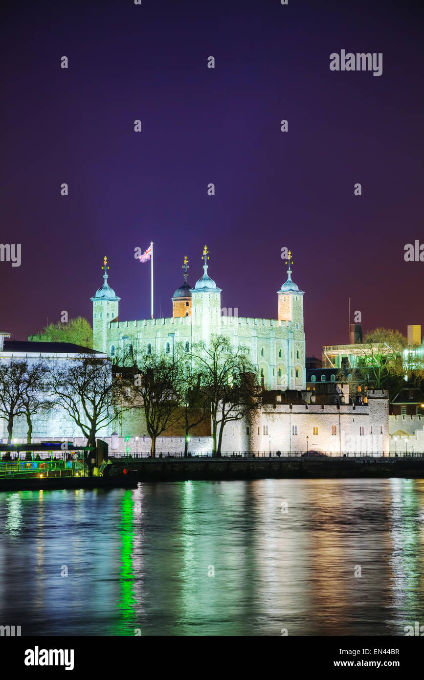 Tower fortress in London at the night time Stock Photo - Alamy