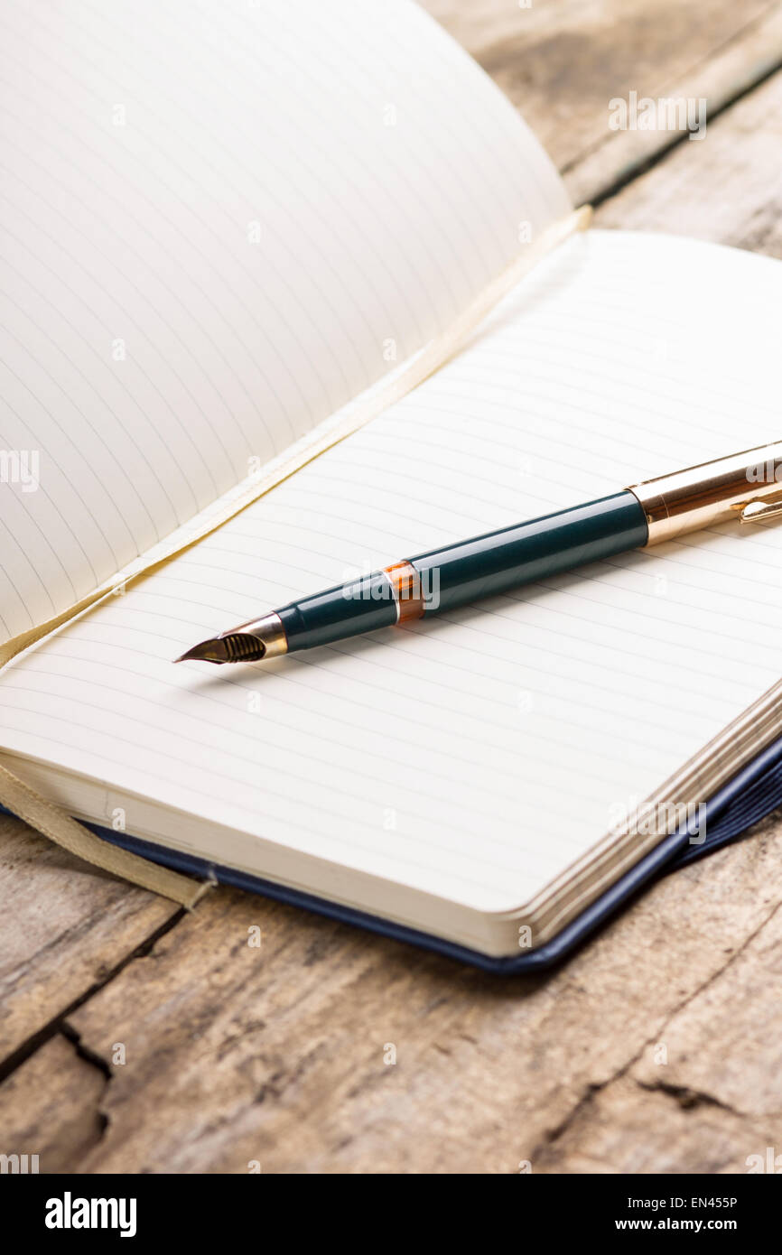 Blank notebook fountain pen hi-res stock photography and images - Alamy