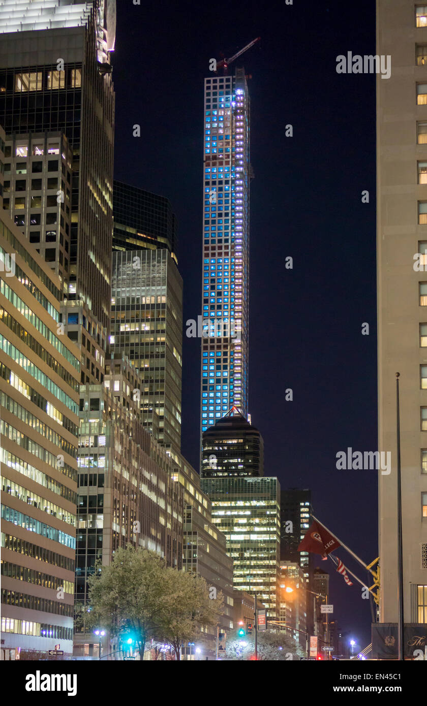 Sliver skyscraper 432 Park Avenue, center, on Friday, April 24, 2015 ...
