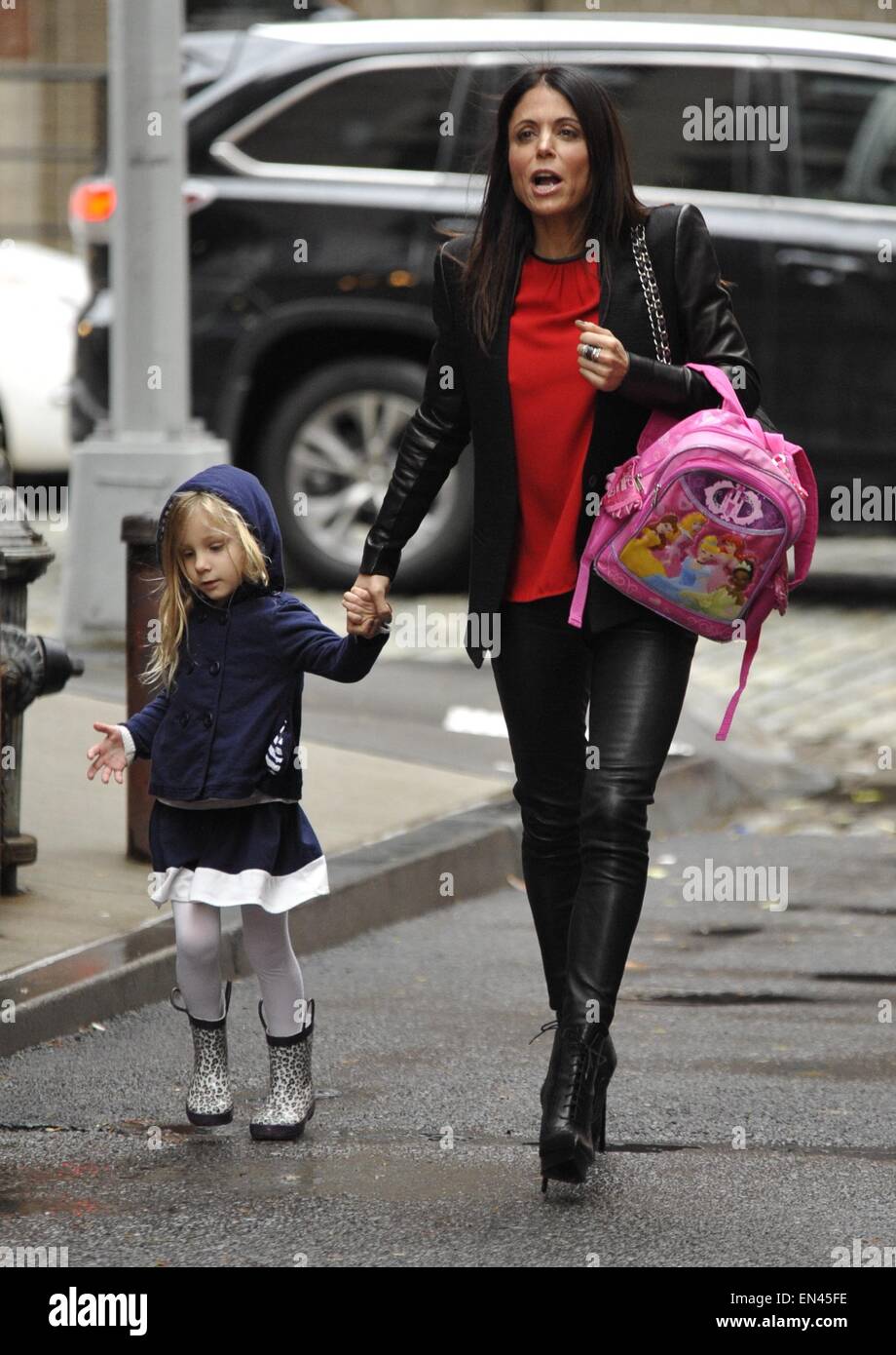 Bethenny Frankel picks up her daughter Bryn from school Featuring ...