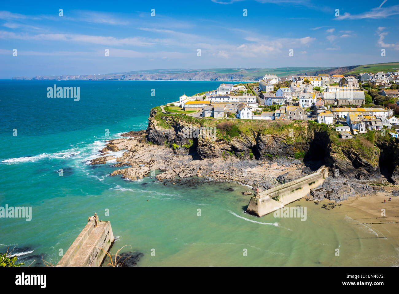 Overlooking the harbour at the pretty fishing village of Port Isaac on ...