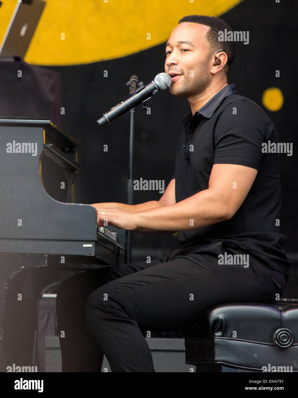 New Orleans, Louisiana, USA. 25th Apr, 2015. Musician JOHN LEGEND ...