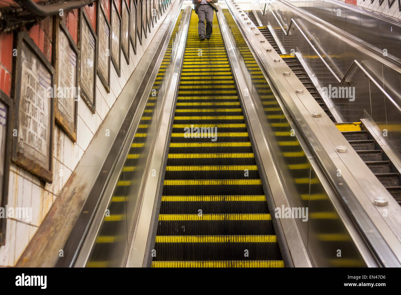 Subway escalator new york city hi-res stock photography and images - Alamy