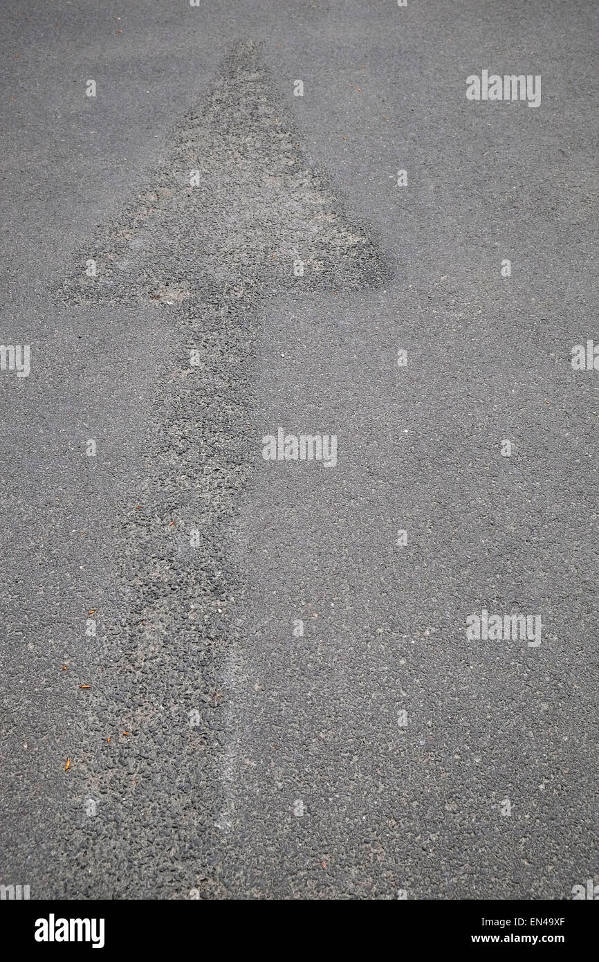 Arrow up direction hi-res stock photography and images - Alamy