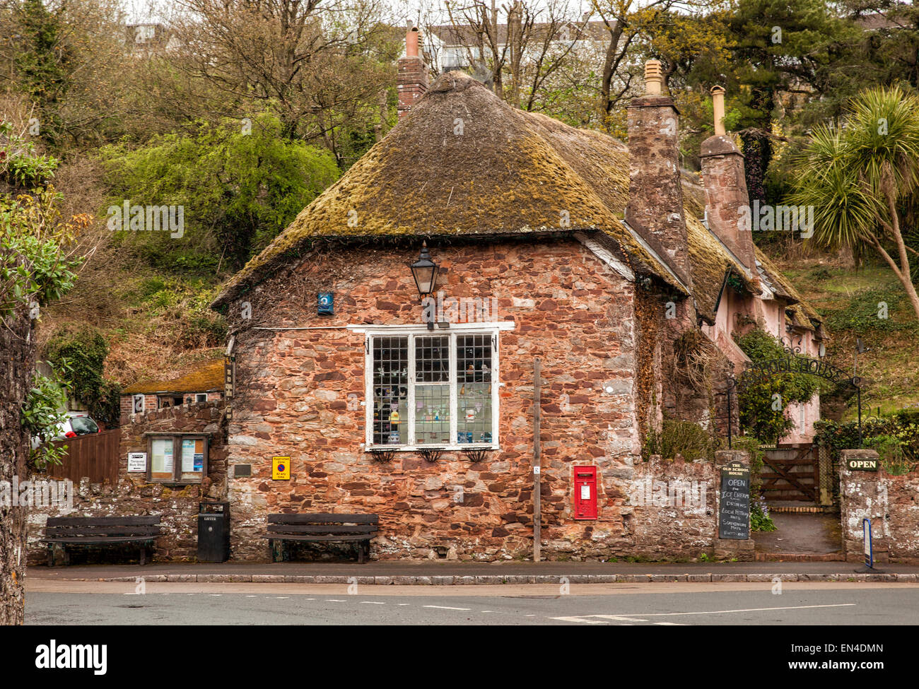 Old thatch tea hi-res stock photography and images - Alamy