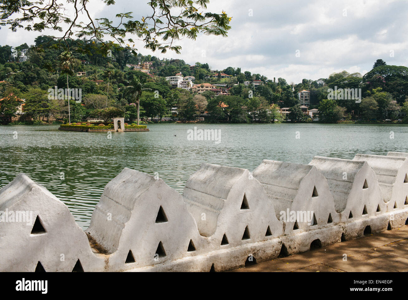 Kandy lake walakulu hi-res stock photography and images - Alamy