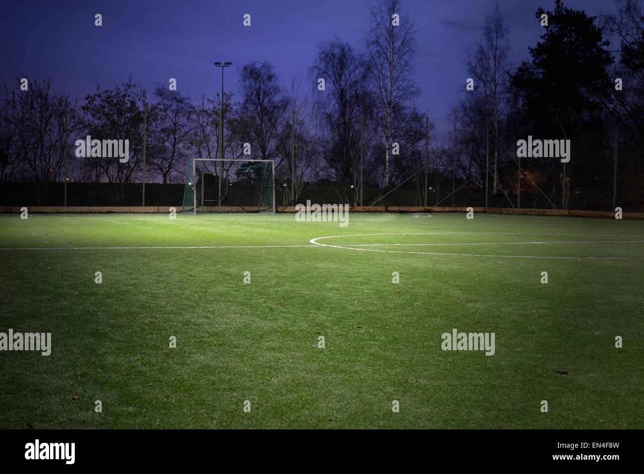 Soccer field night hi-res stock photography and images - Alamy