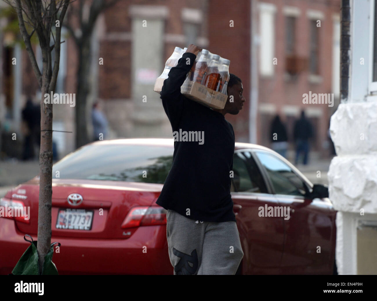 Looted goods hi-res stock photography and images - Alamy