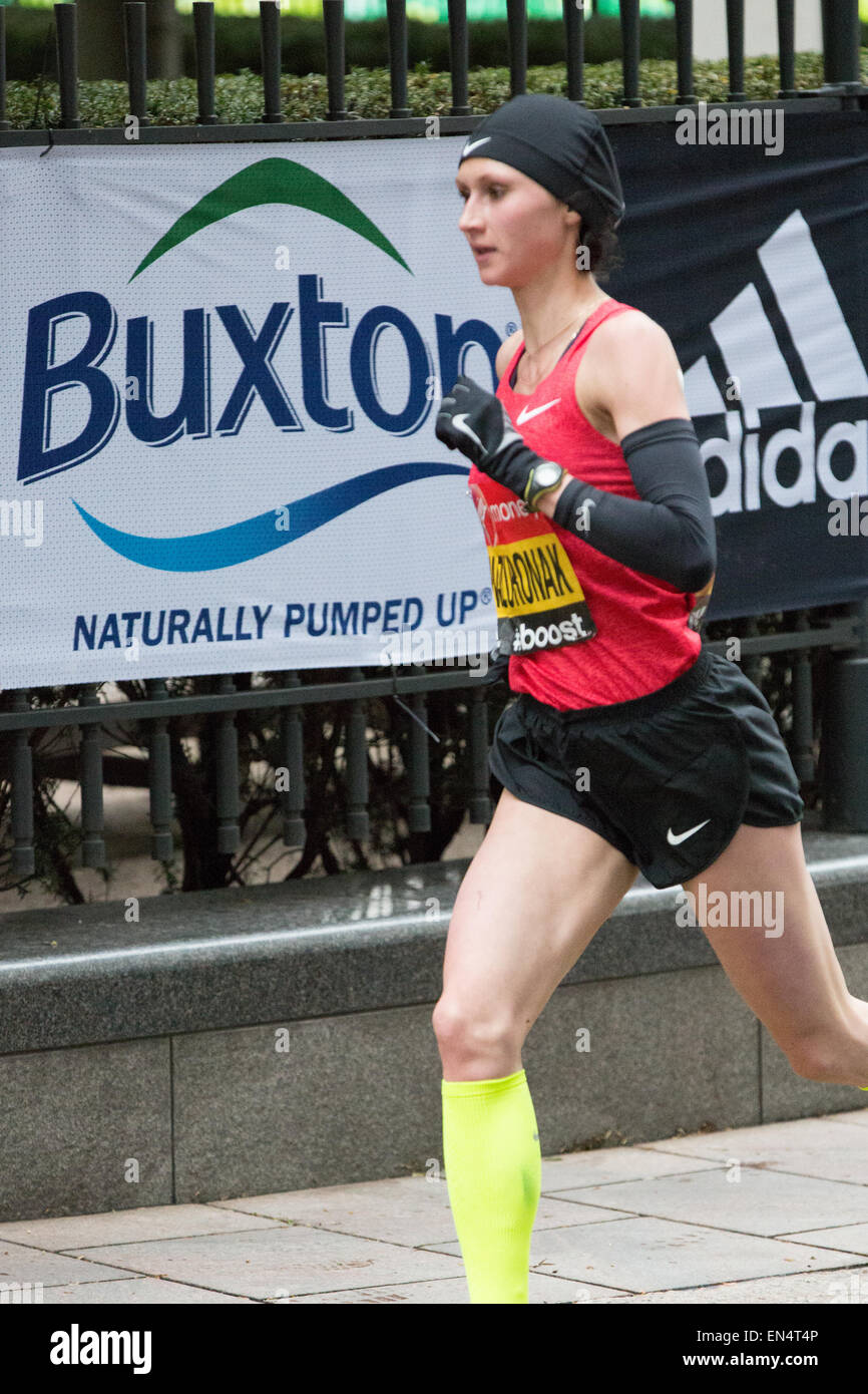 Elite female runners hi-res stock photography and images - Alamy