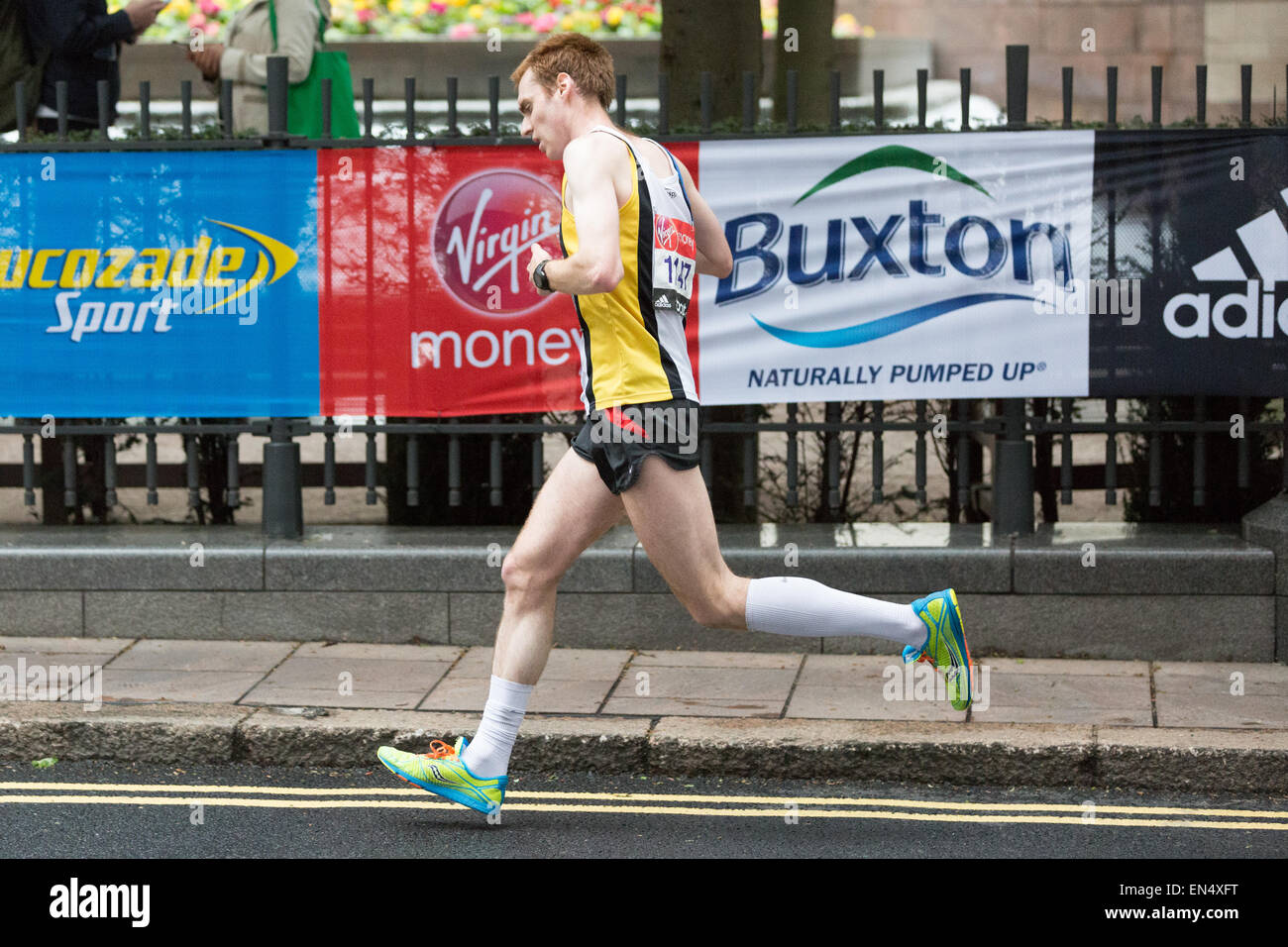 Elite london marathon runners hi-res stock photography and images - Alamy