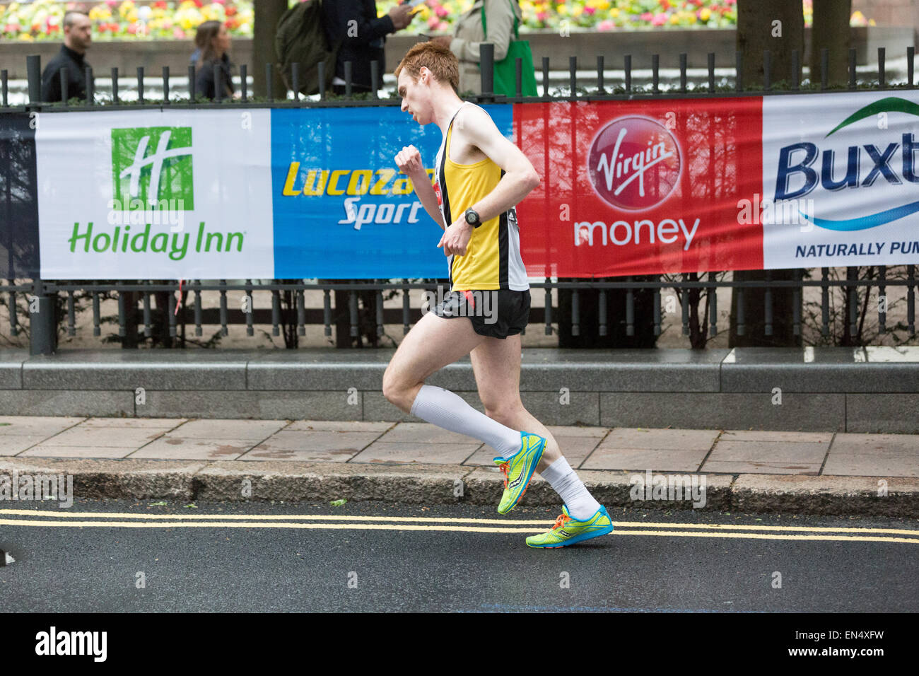 Elite london marathon runners hi-res stock photography and images - Alamy