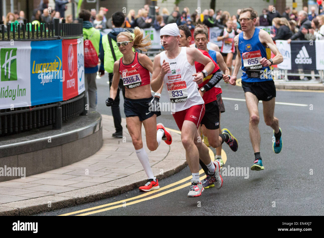Paula Radcliffe running in her final 2015 Virgin Money London Marathon ...