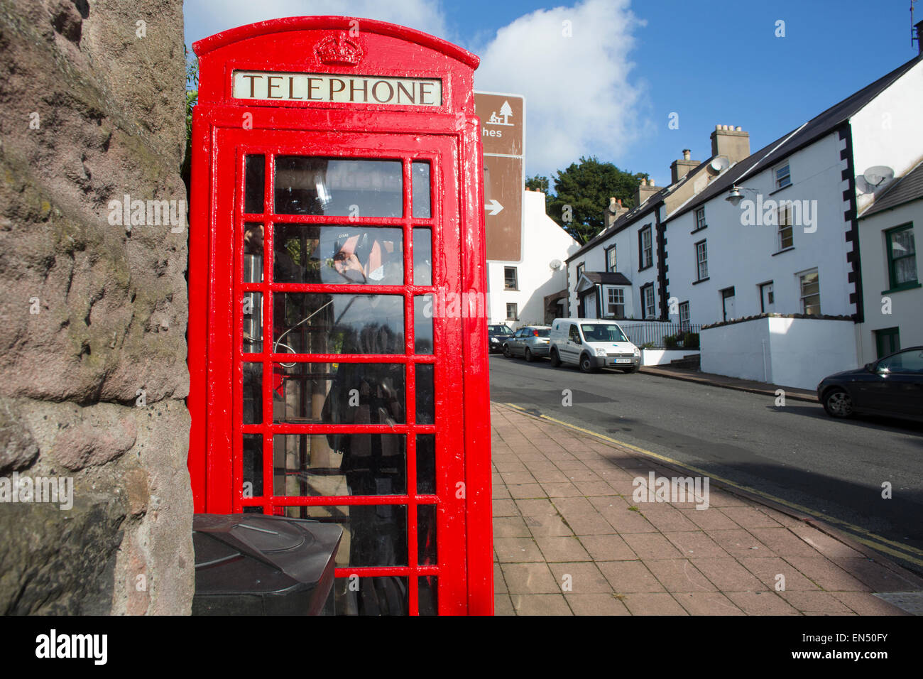 traditional British telephone box Stock Photo - Alamy traditional British telephone box Stock Photo - Alamy