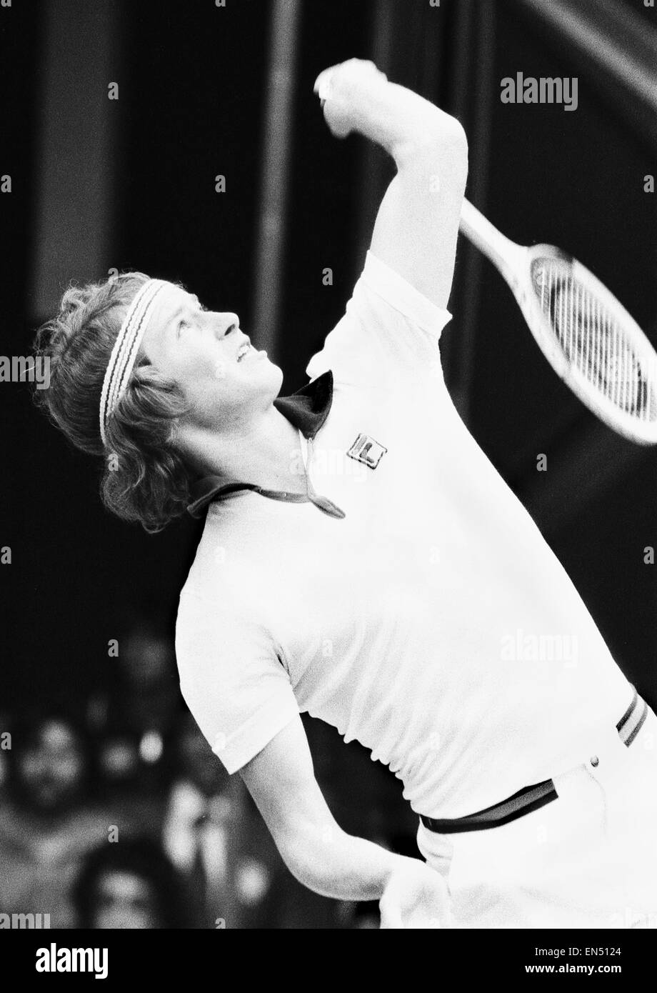 John mcenroe 1970s wimbledon hi-res stock photography and images - Alamy