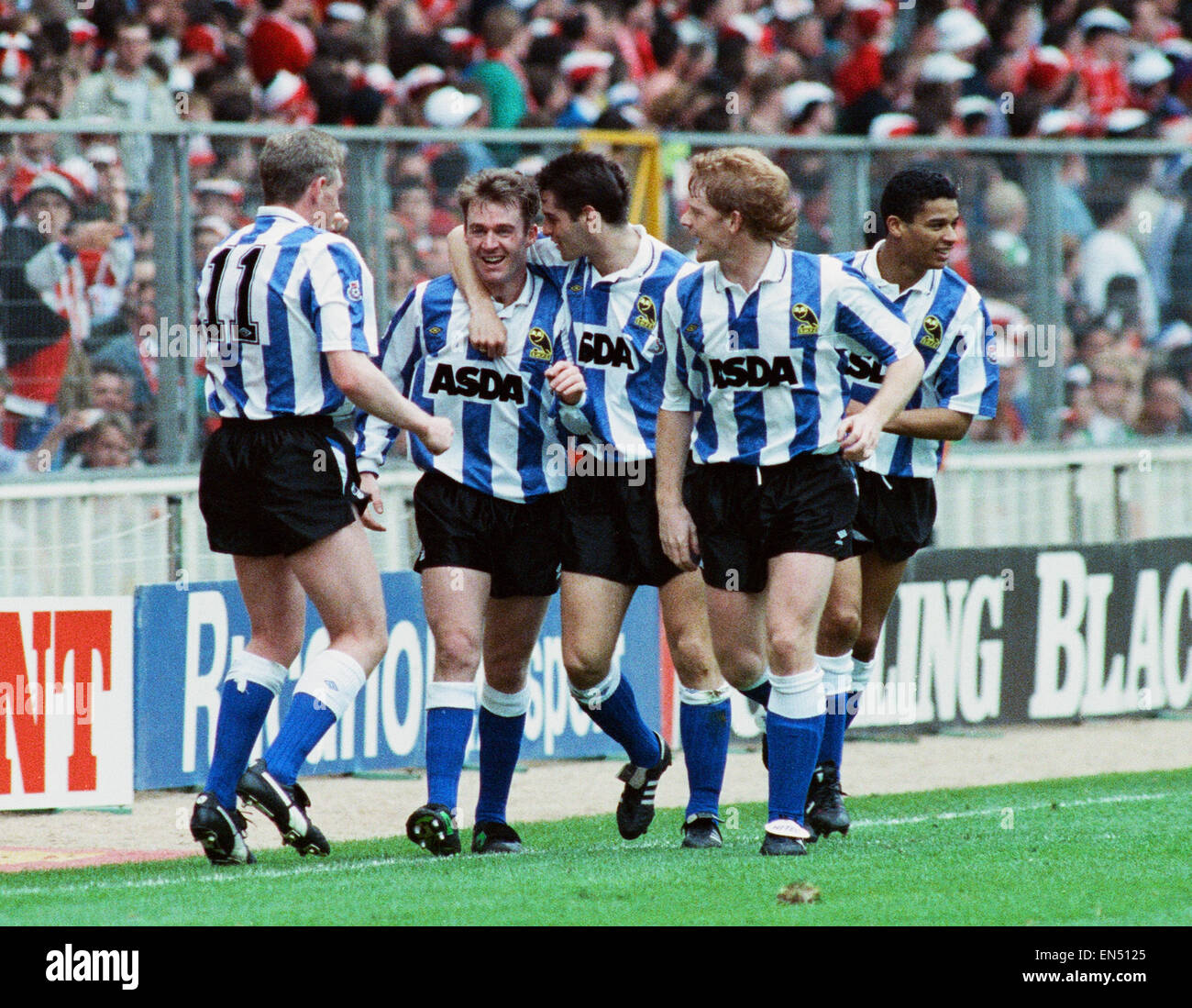 Rumbelows Cup Final Wembley Stadium High Resolution Stock Photography ...