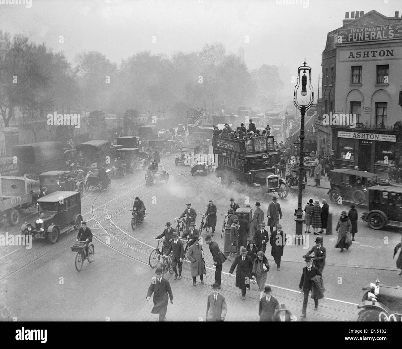 Work the crowd Black and White Stock Photos & Images - Alamy