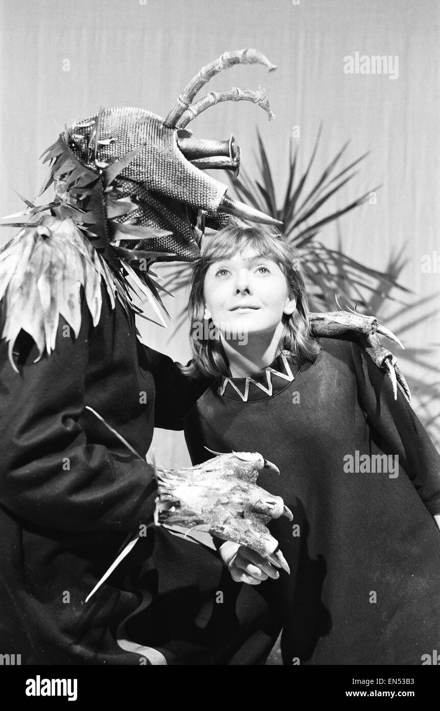 Only old people Black and White Stock Photos & Images - Alamy