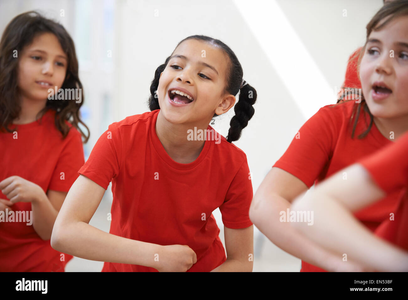 Elementary school dance and music class hi-res stock photography and ...