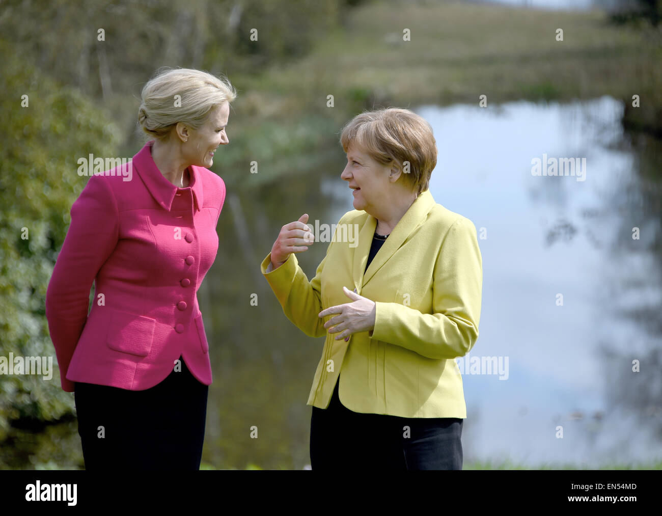 German Chancellor Angela Merkel (R) and Danish Prime Minister Helle ...