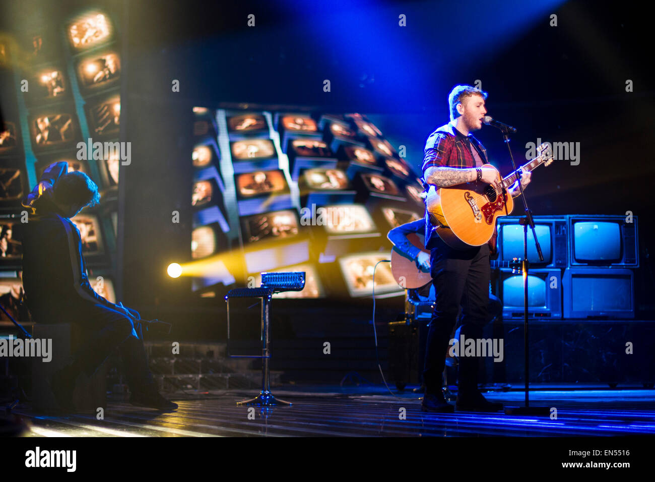James arthur performs on stage hi-res stock photography and images - Alamy