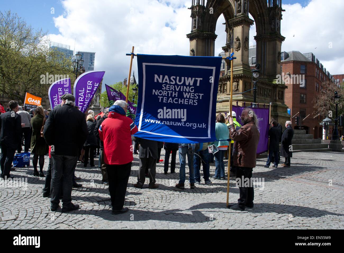 Manchester, UK. 28h April, 2015. A rally to commemorate International ...