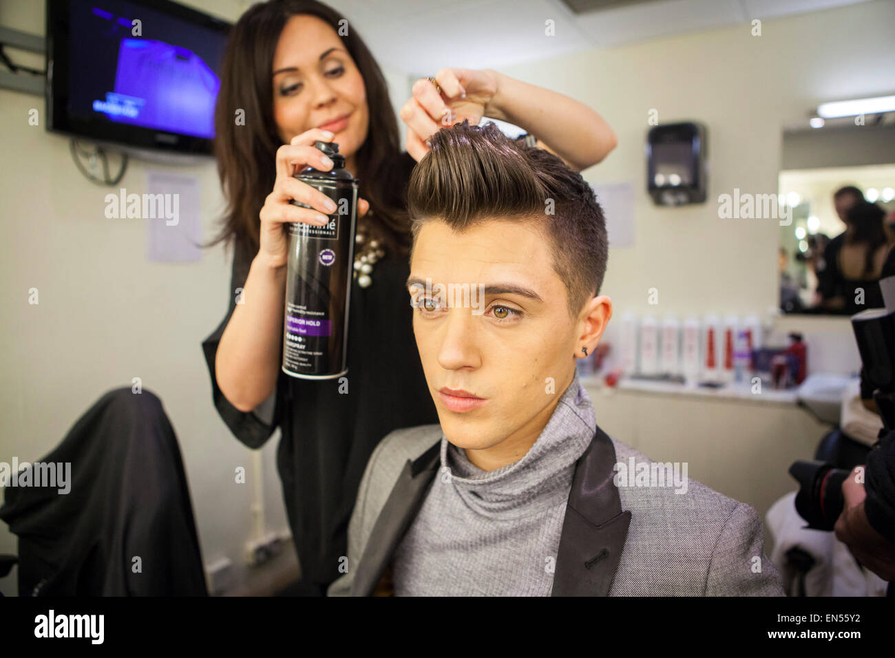 From tv show x factor hi-res stock photography and images - Alamy