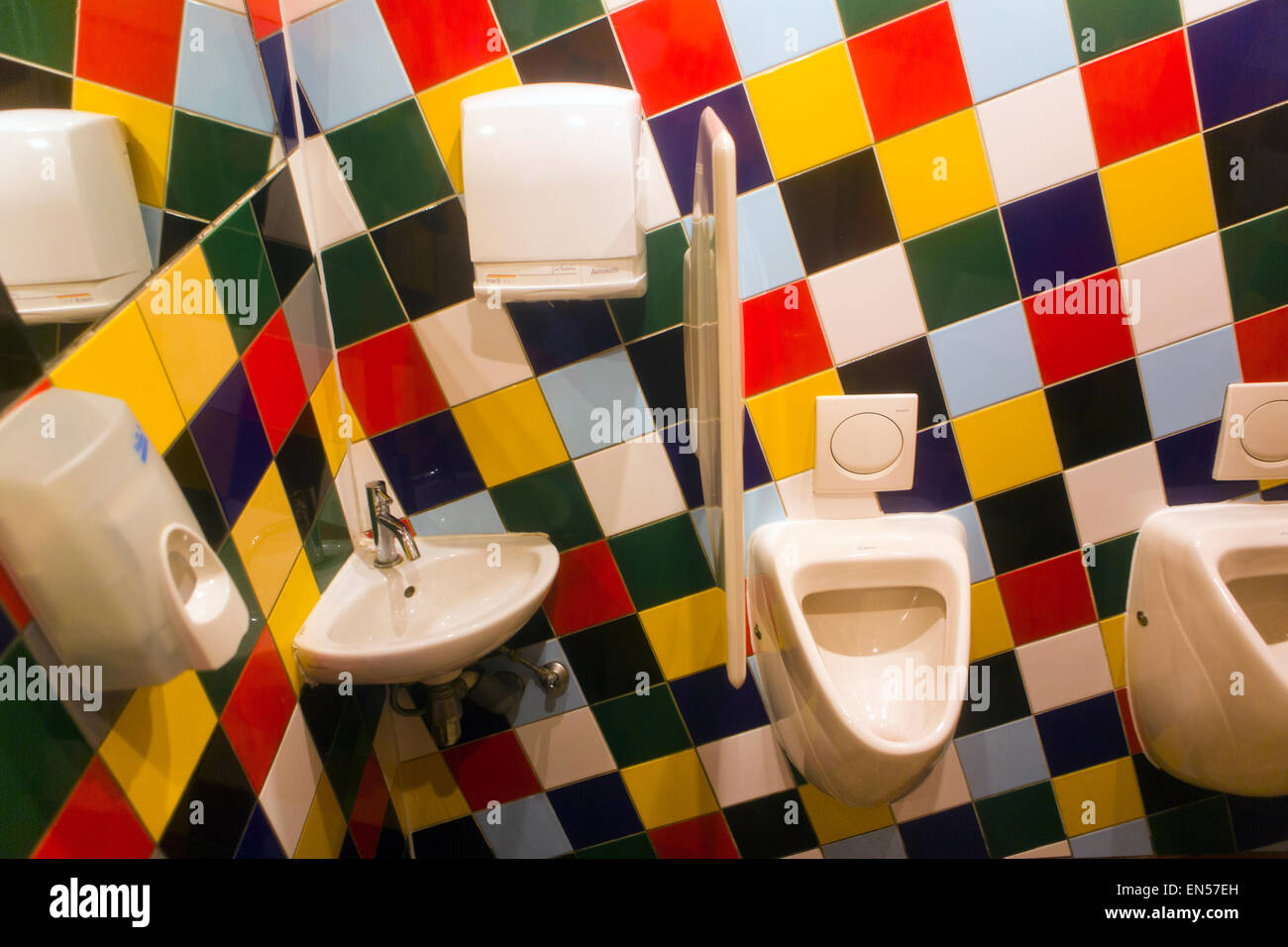 Modern tile art hi-res stock photography and images - Alamy