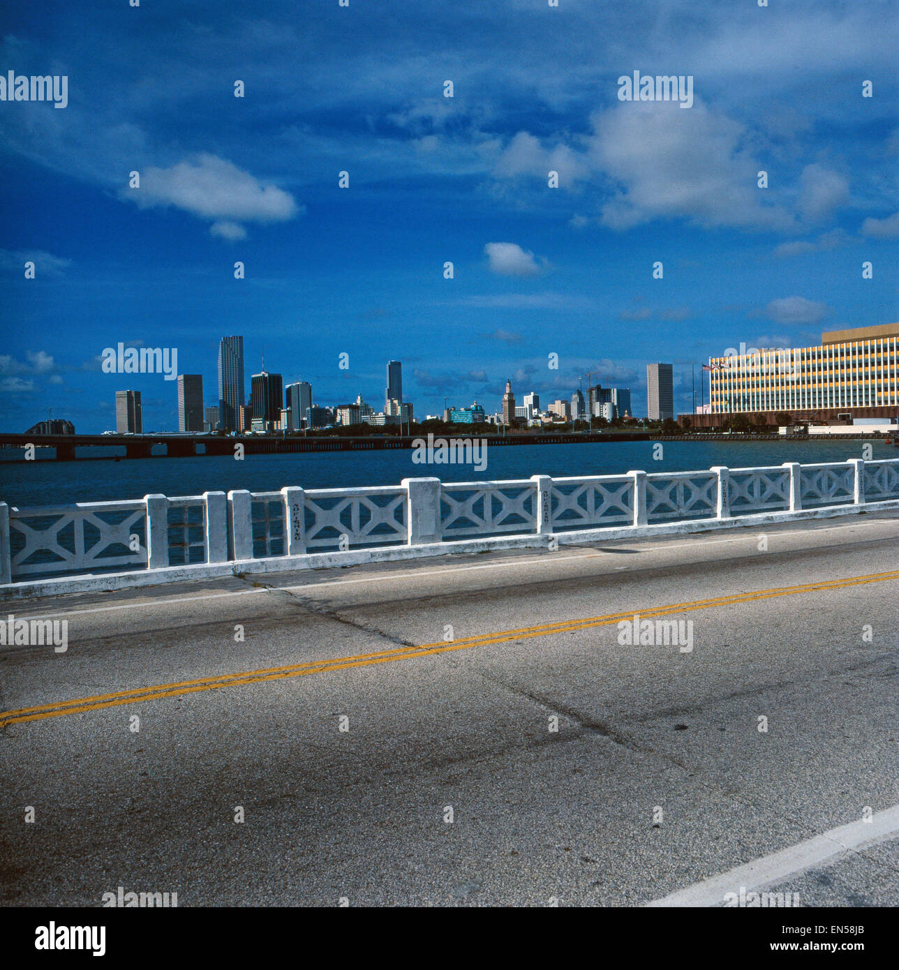 1980s miami skyline hi-res stock photography and images - Alamy
