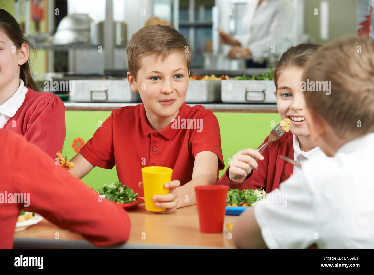 Friends school canteen hi-res stock photography and images - Alamy