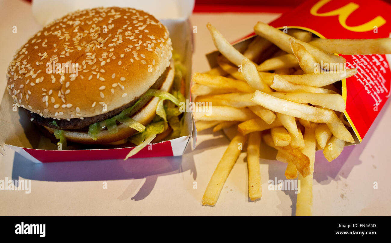 Mcdonalds Big Mac And Fries Stock Photos & Mcdonalds Big Mac And Fries ...